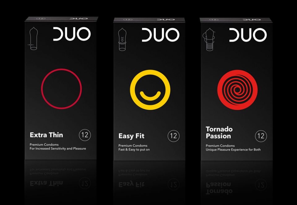 Duo Condoms. Sexo seguro y gráficamente bien codificado