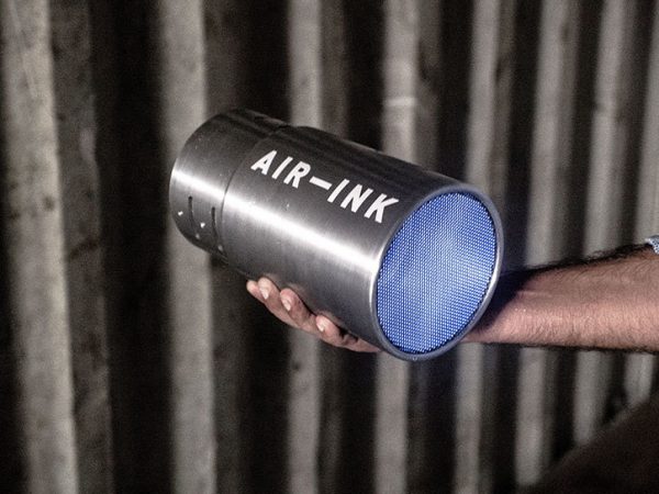 Air Ink: la primera tinta creada con la polución del aire contaminado