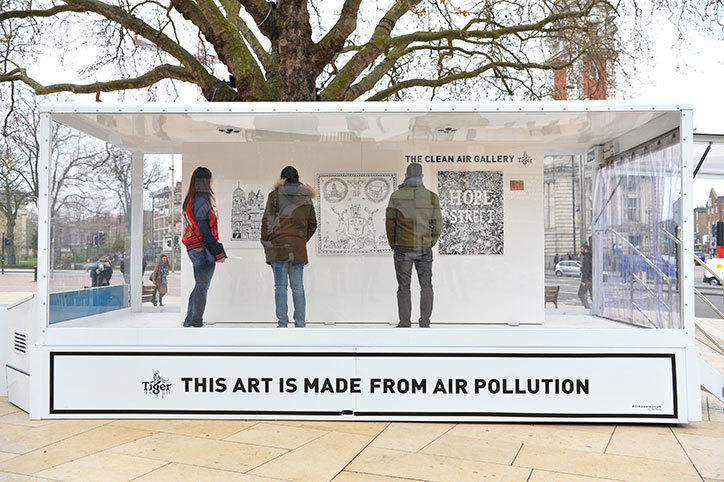 Air Ink: la primera tinta creada con la polución del aire contaminado