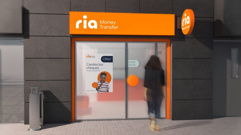 El nuevo branding de Ria Money Transfer que pretende actualizar la marca