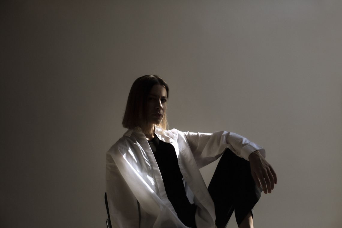 Rebeka Arce: «Cuestionar lo establecido debería ser parte de la esencia ...